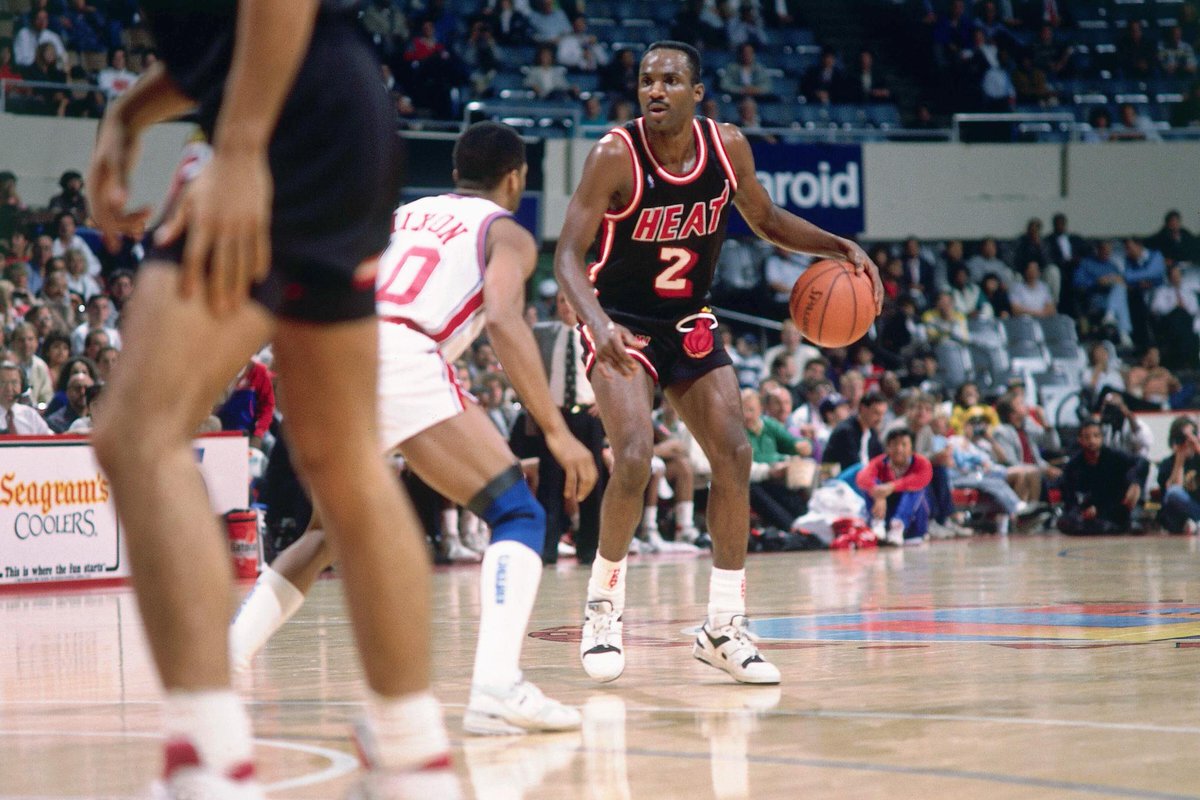 RT @NBAcom: On this date in 1989: @MiamiHEAT beat Clippers 89-88 for ...
