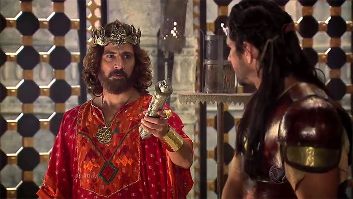 Com medo , e sem saber que bate-seba falou a verdade, davi manda urias ...