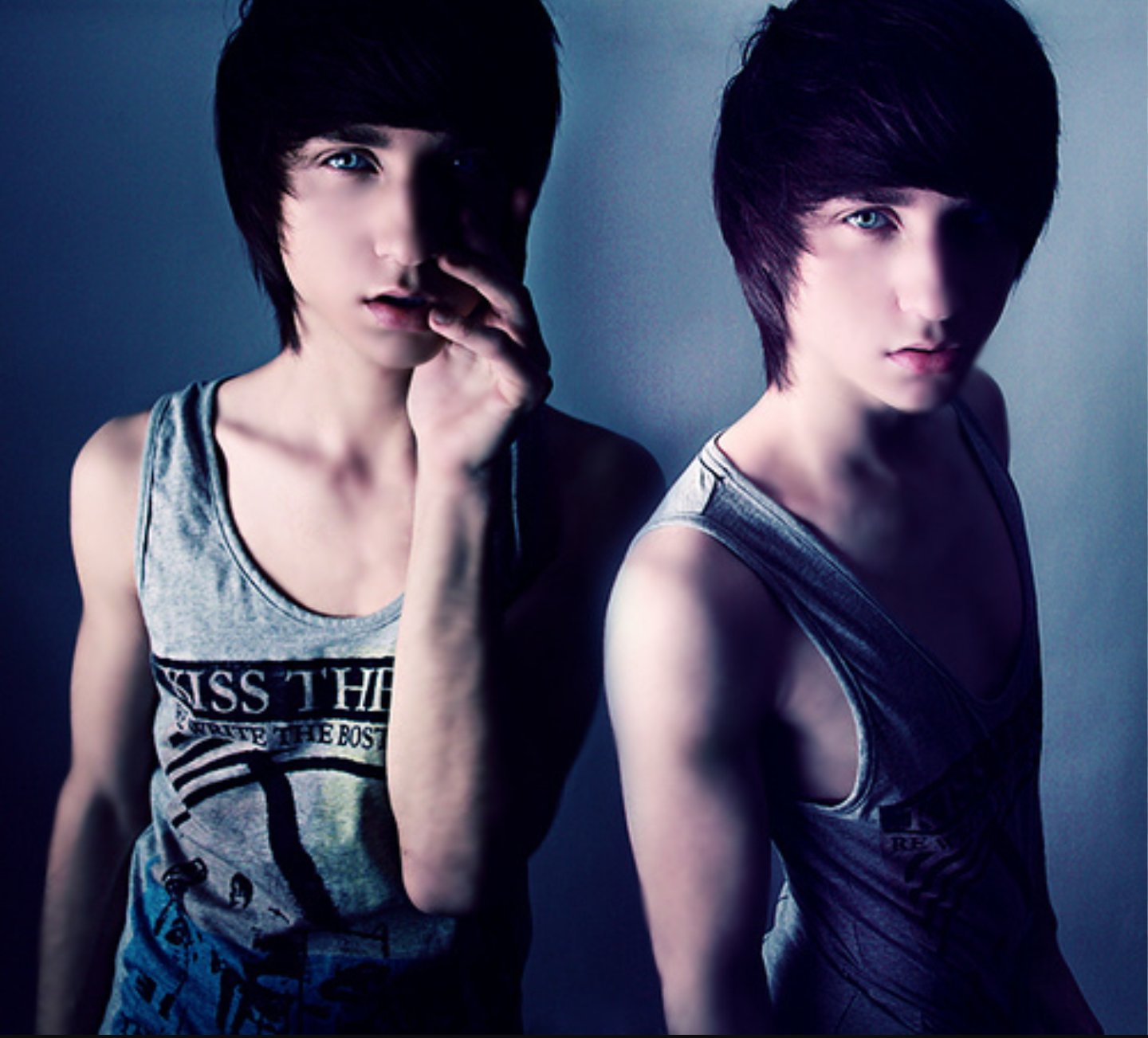 Hot Emo Boys With Blue Eyes And Black Hair