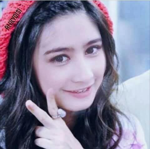 Zeni Aini Mufida (@mmufida04) | Twitter