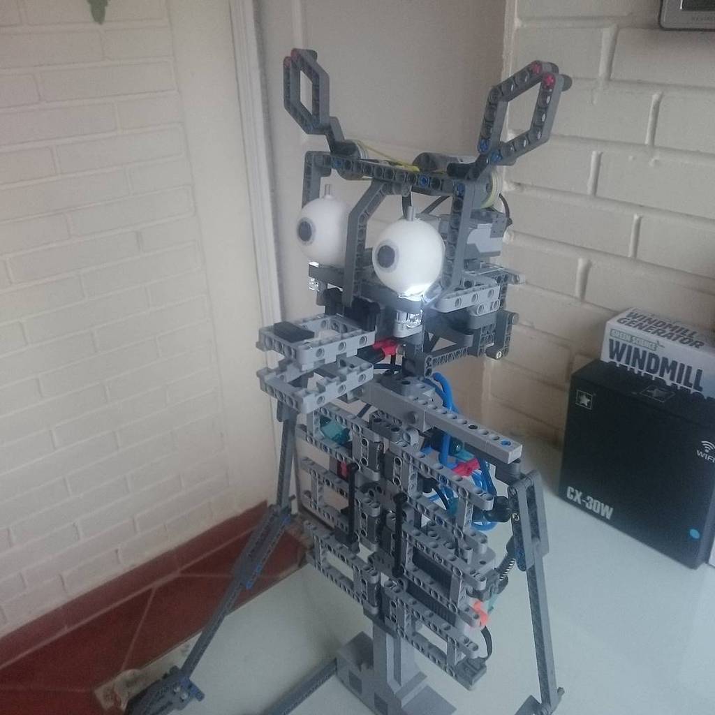 Endoskeleton Animatronic
