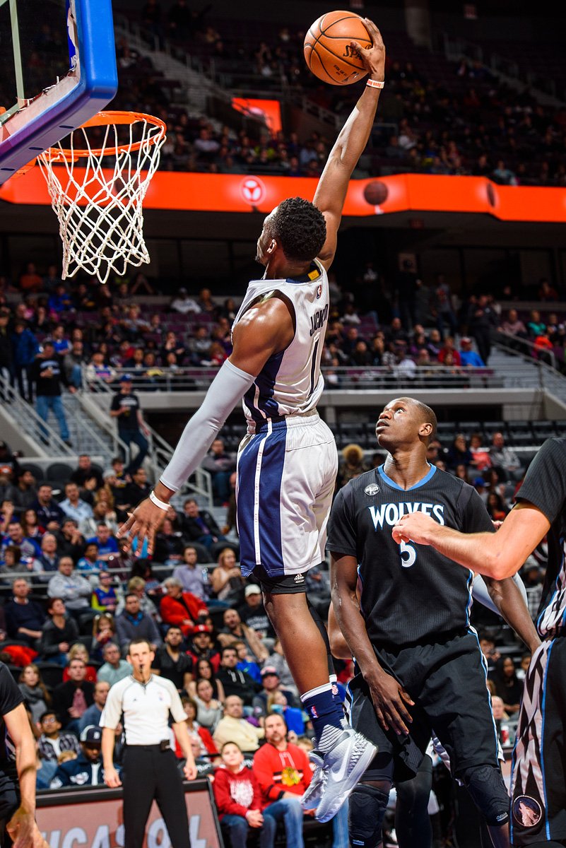 Reggie Jackson Basketball Player Dunk