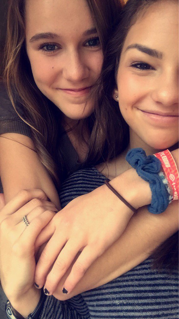 Ava Hayes's Instagram, Twitter & Facebook on IDCrawl