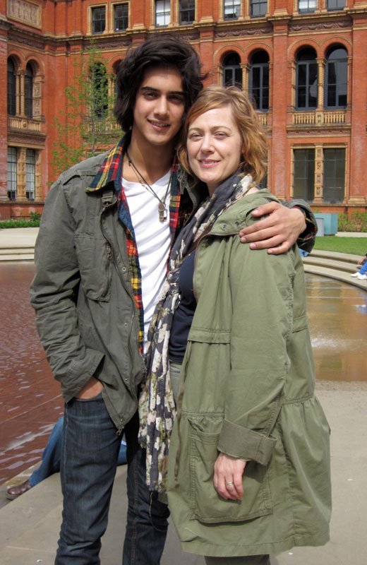 Avan Jogia Parents