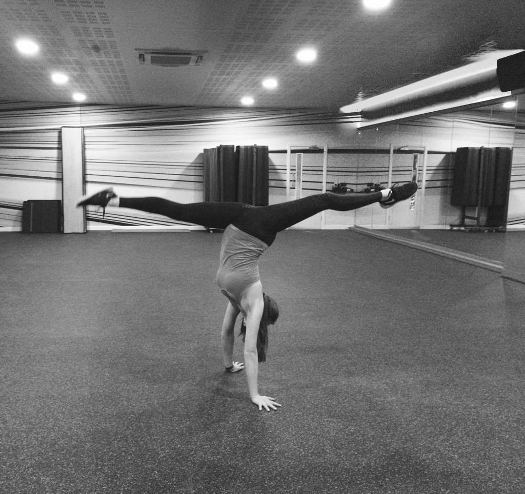 Handstand Splits Tumblr