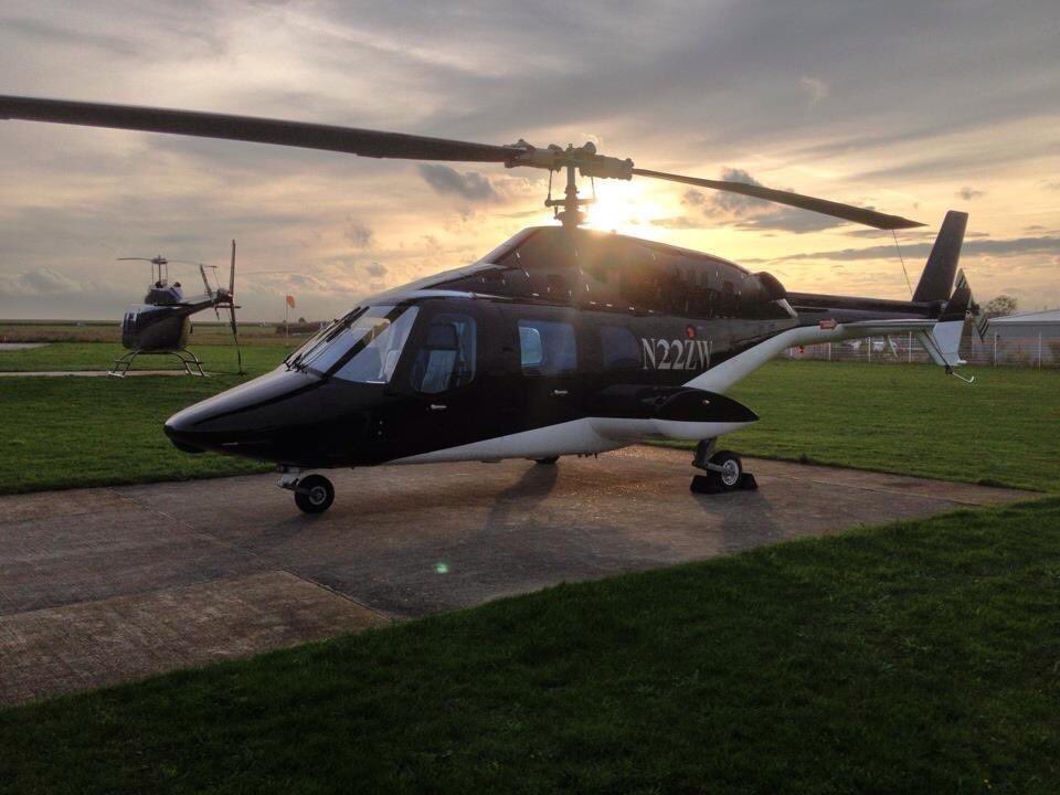 Bell 222 Helicopter Interior