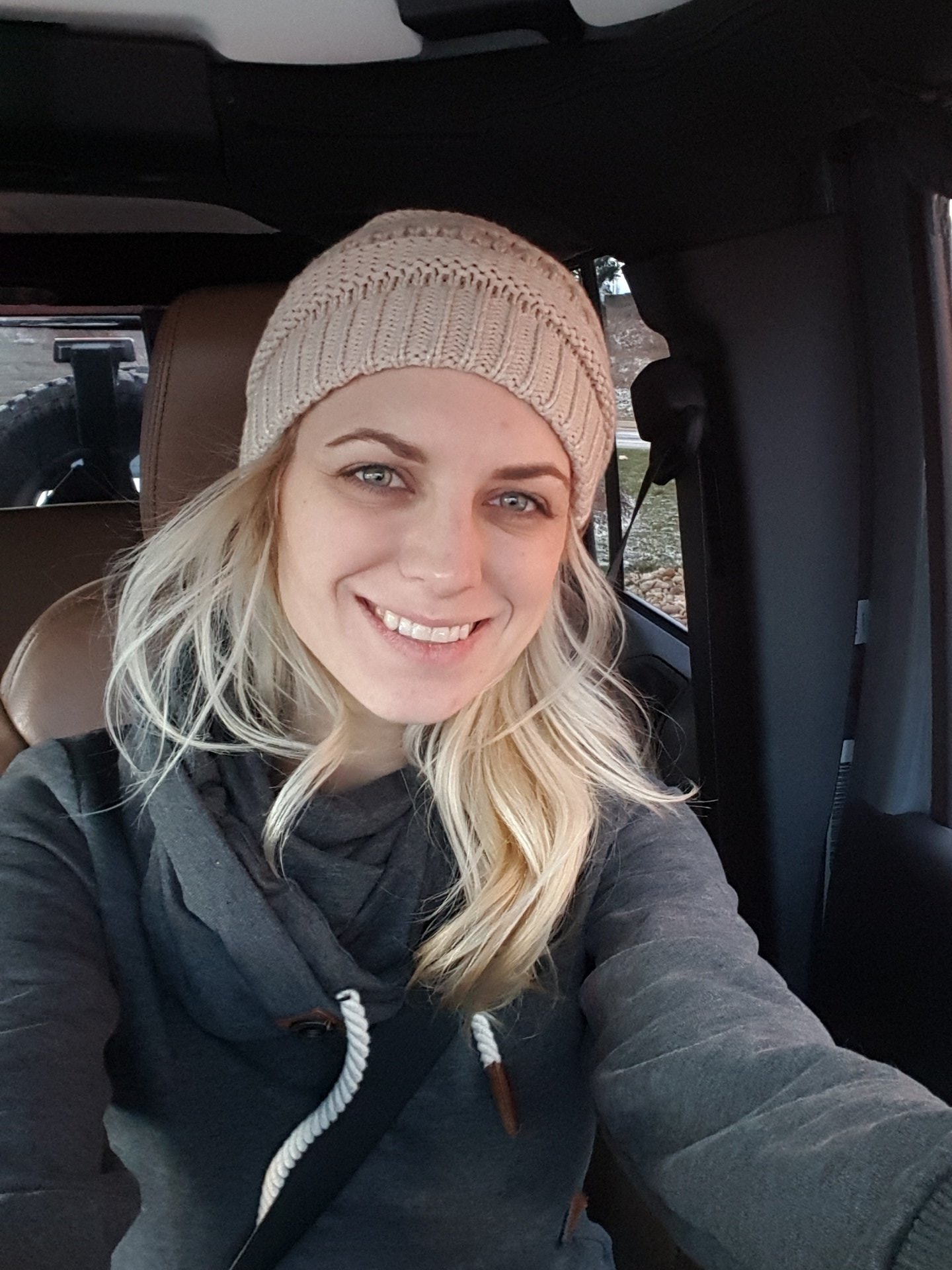 TW Pornstars - Basil Meadows. Twitter. Morning coffee run. 1:02 PM - 11 Jan 2016