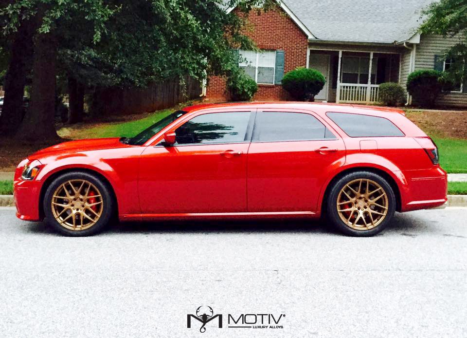 Dodge Magnum Custom Rims