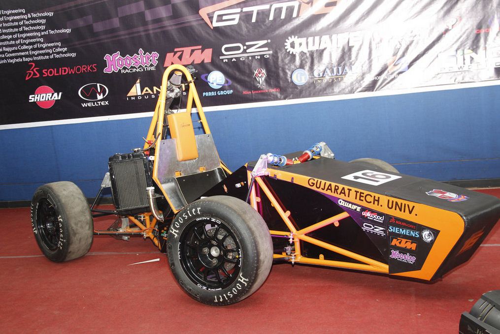 GTU Formula race car for Formula Student India 2016 launched | DeshGujarat