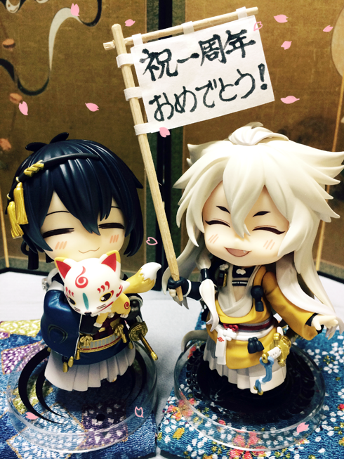 【刀剣乱舞】公式絵師の沙汰先生が三日月、小狐丸のねんどろいで一周年をお祝い!! とうらぶ速報~刀剣乱舞まとめブログ~