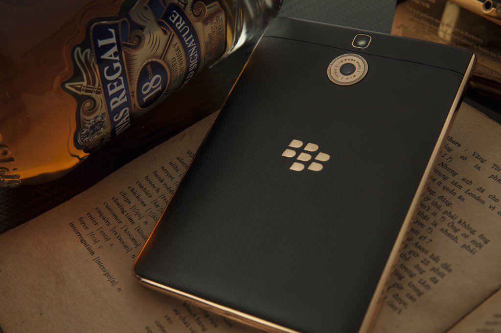 Blackberry Passport Gold Price