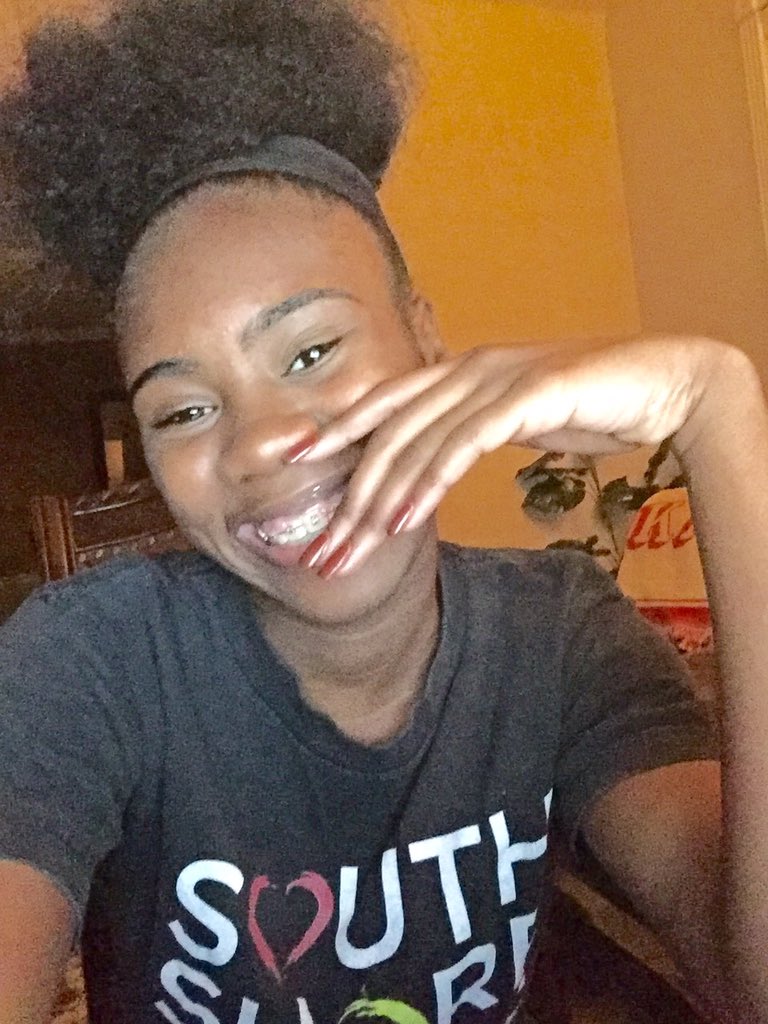 Destiny Hall's Instagram, Twitter & Facebook on IDCrawl