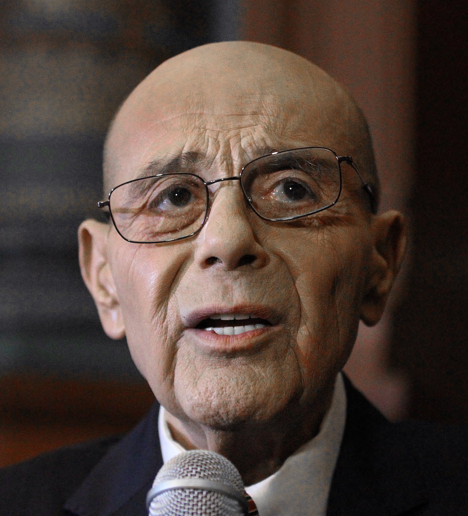 Providence Mayor Vincent Buddy' Cianci : BREAKING Providence Mayor ...