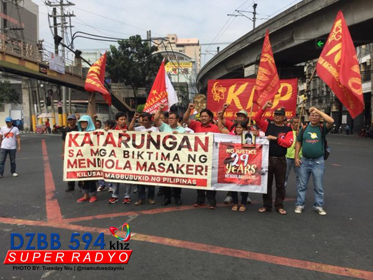 PHOTO: Ka Paeng Mariano, nangunguna sa mga raliyista sa Mendiola. | via ...