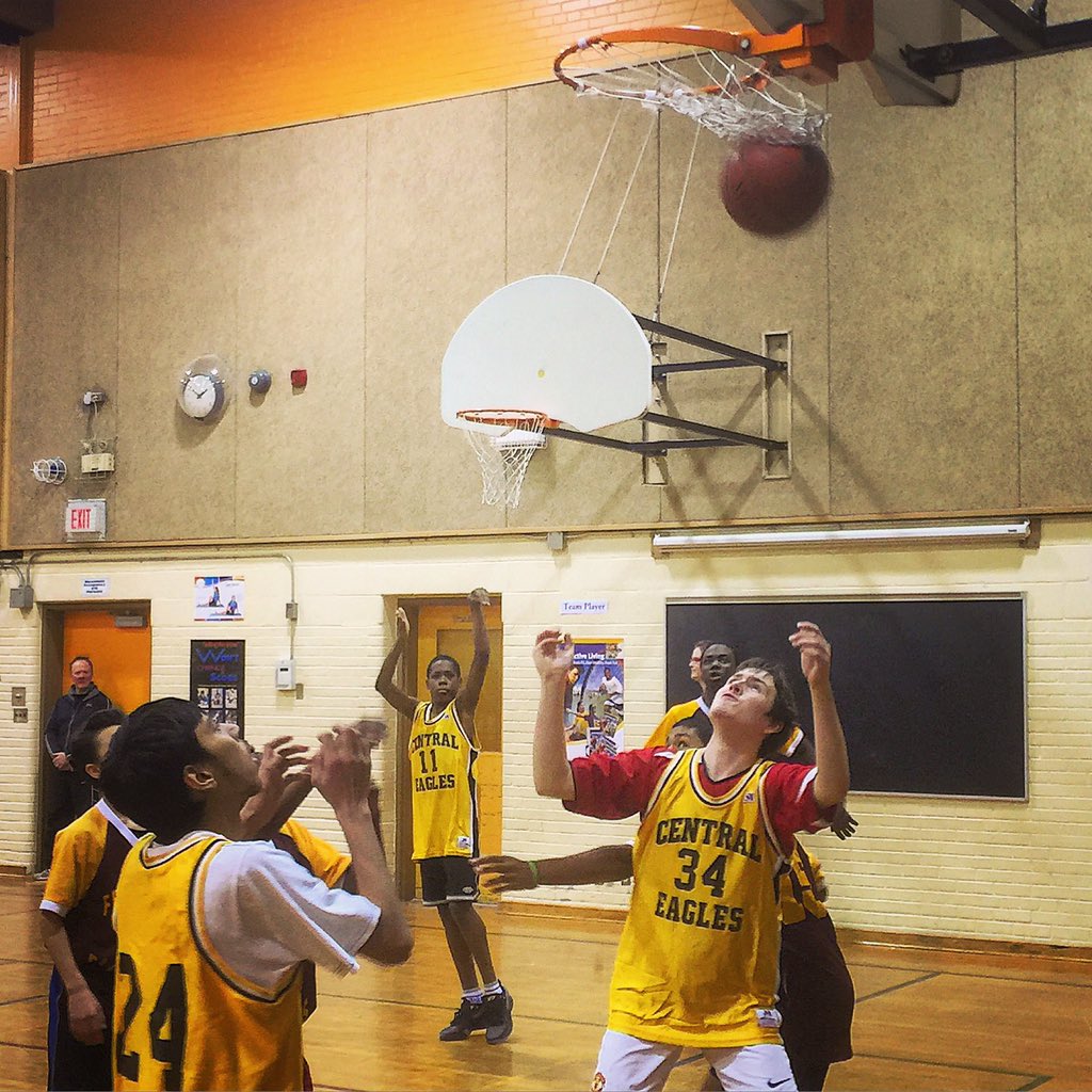 Central Etobicoke on Twitter: "Nothing but net...swish! 🏀 Our Central Etobicoke Eagles playing ...