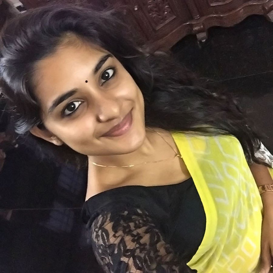 Niveda Thomas Navel