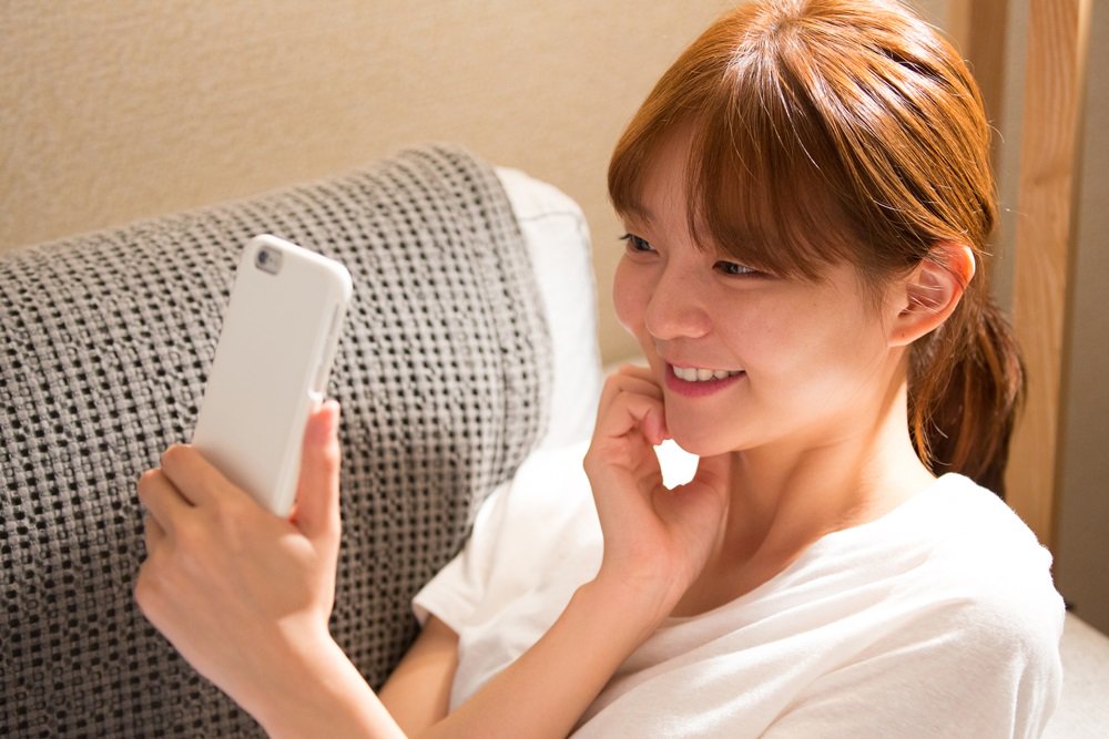 CJ ENM_Movie on Twitter: " #늘솜커플♡ 충무로 기대주 #강하늘 + #이솜, 순박 모쏠남 + 밀당고수로 변신! 새콤달콤 SNS 러브스토리, #2월18일대 ...