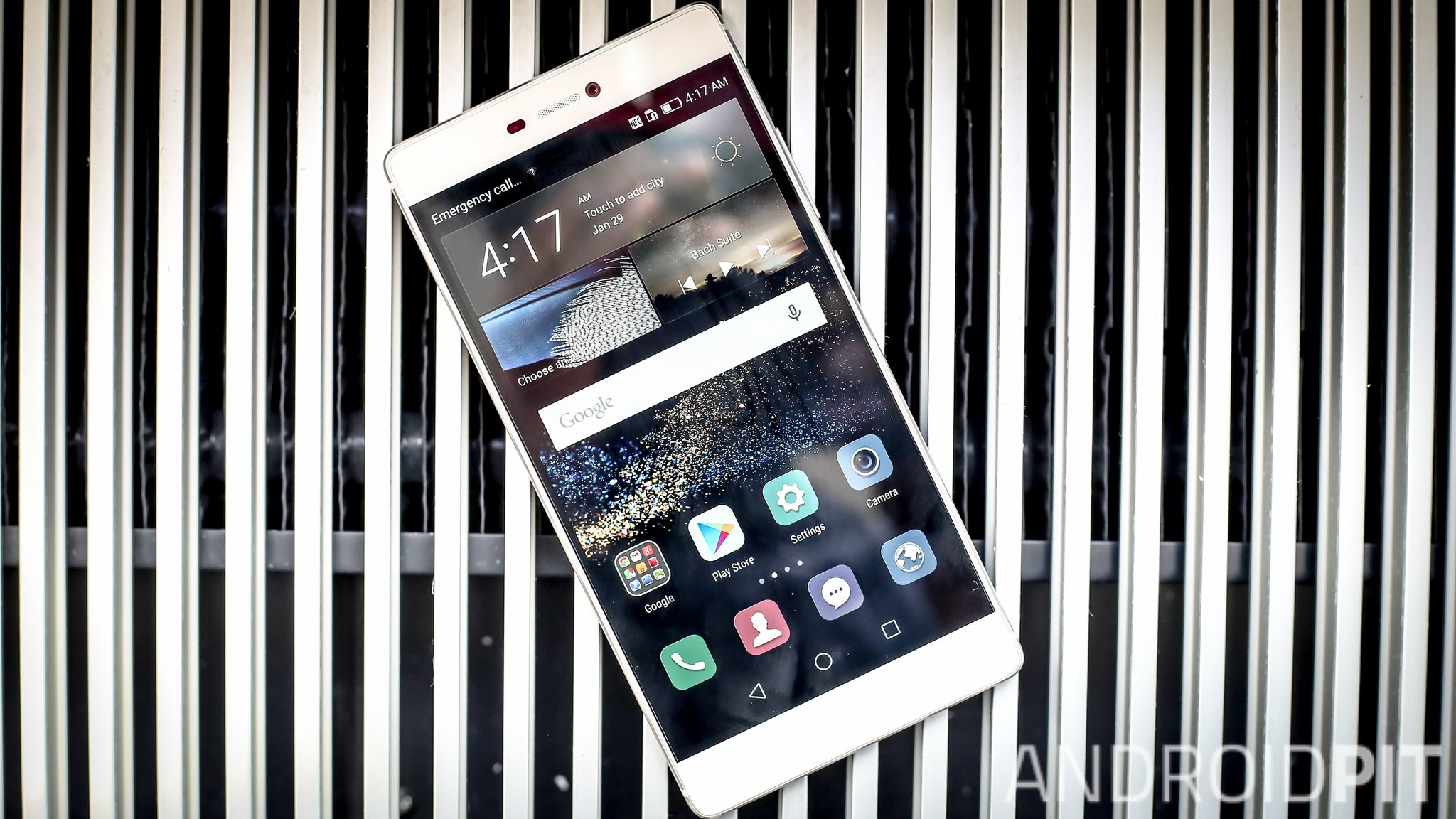 ¡Descubre 14 trucos para tu Huawei P8 y P8 Lite! https://t.co/4jmIJvrJq2 https://t.co/Xi5CM783iE ...