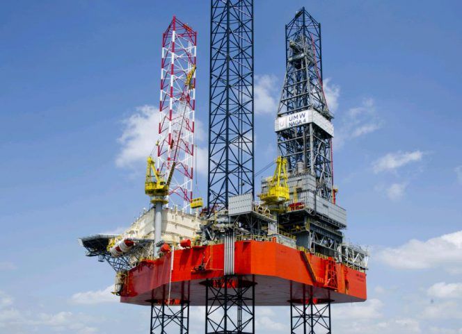 .Petronas takes pair of jackup rigs from UMW offshore Malaysia ...