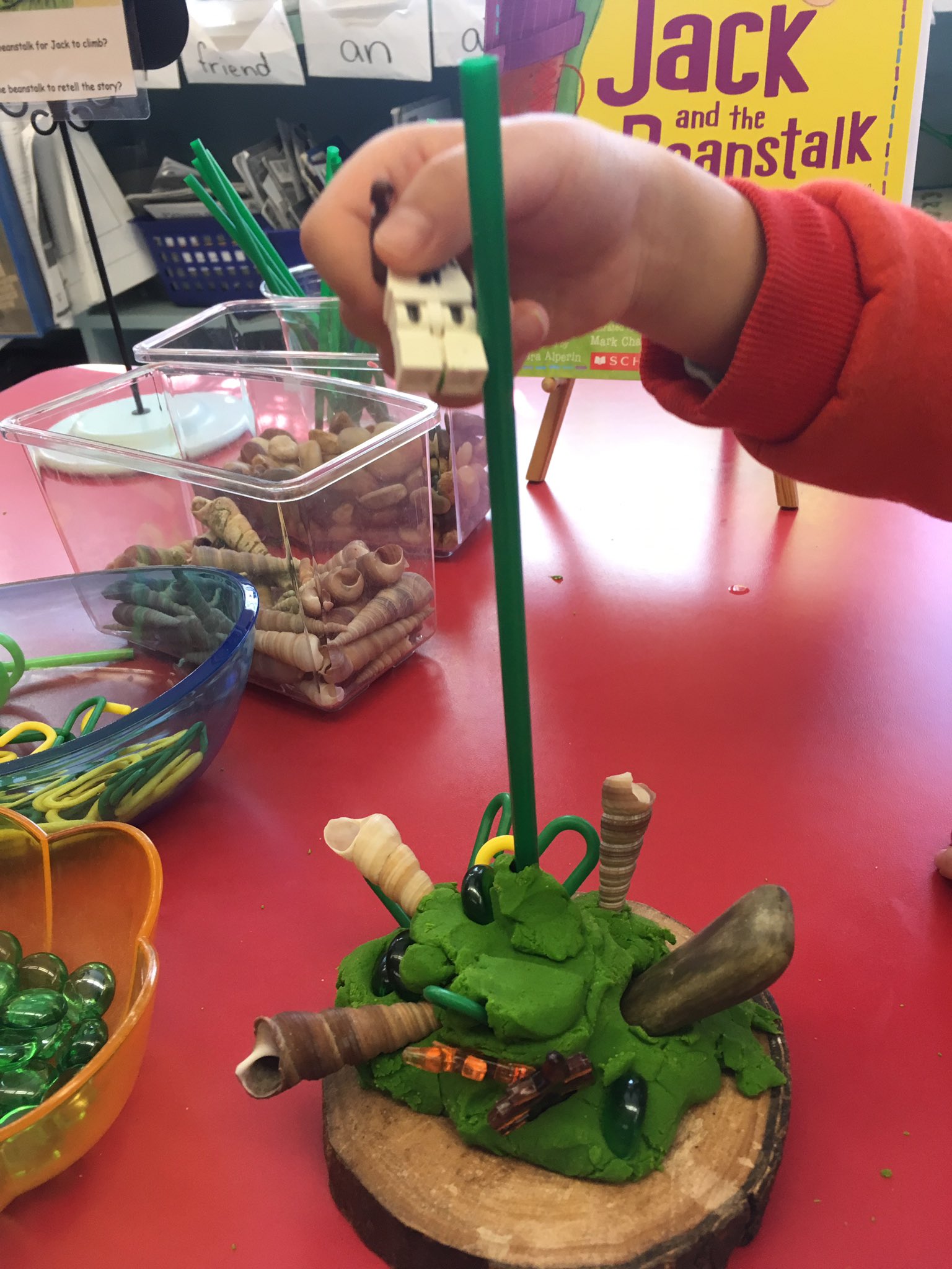 angelo mizzi on Twitter: "FDK Ss enjoying loose parts and clay STEM ...