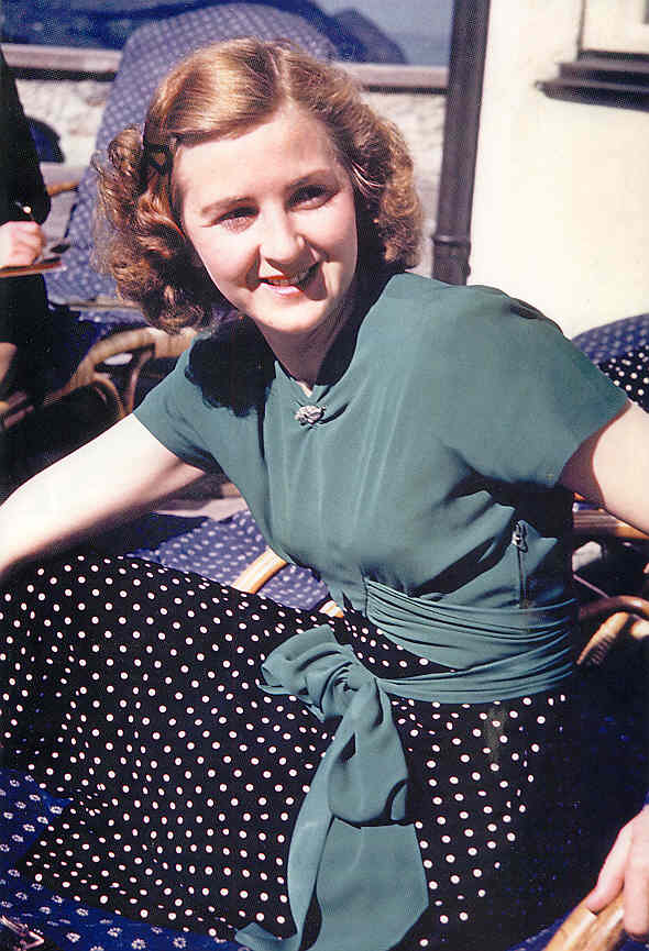 Eva Braun at the Berghof | NotableHistory | Scoopnest