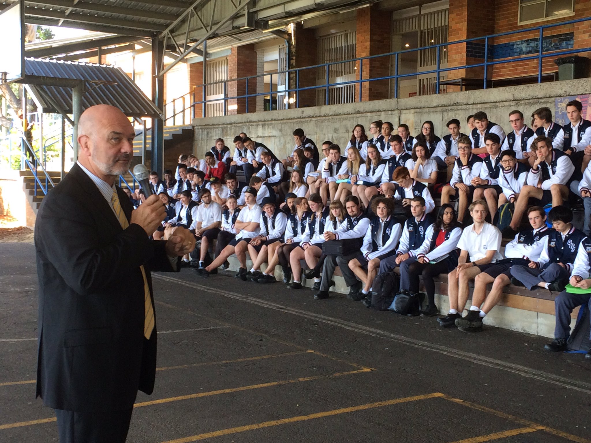 Gosford High School Logo