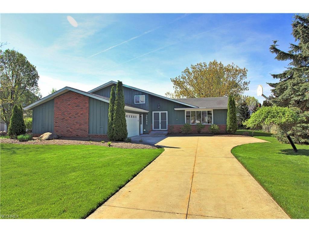 Browns Alex Mack Clevelandguy : Browns Alex Mack selling humble NFL ...