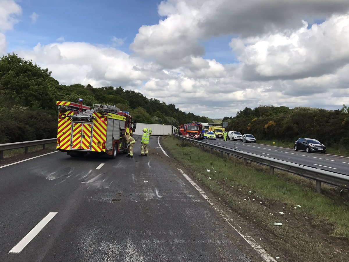 A3 closed in both directions after lorry crash | Meridian - ITV News