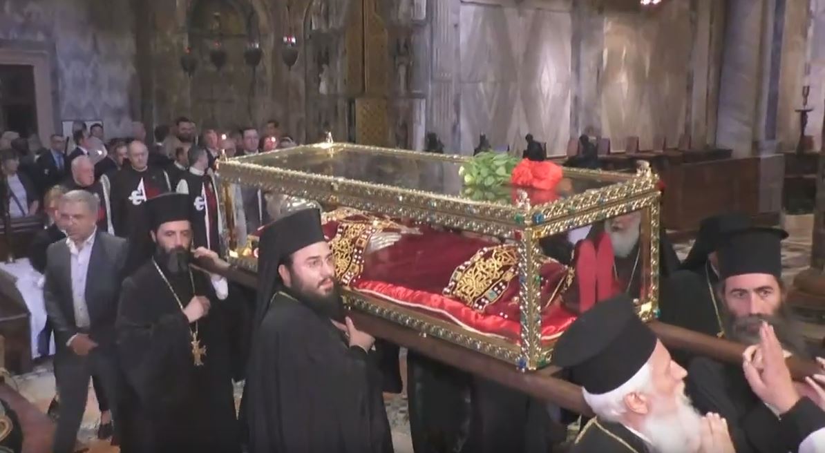 Relics of St Helena and the Holy Cross to be exhibited in Greece for ...