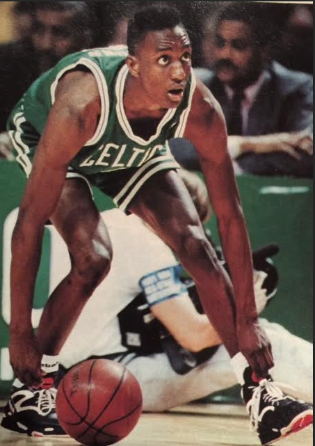 25 Years Ago Tonight: Dee Brown pumped up his Reeboks & gave us his no ...