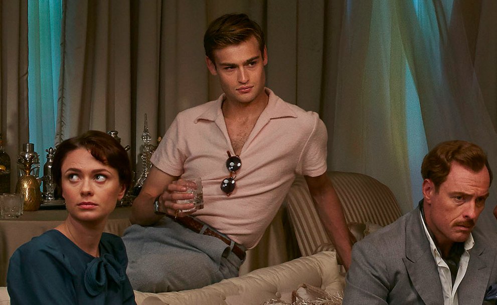 Douglas Booth giving me major Jude Law/"Talented Mr. Ripley" vibes in ...