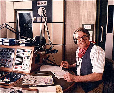 Devon radio legend Tony Beard dies | West Country - ITV News