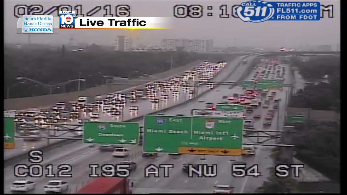 Delays on I-95 NB Express Lanes near downtown Miami TRAFFIC MIAMI ...