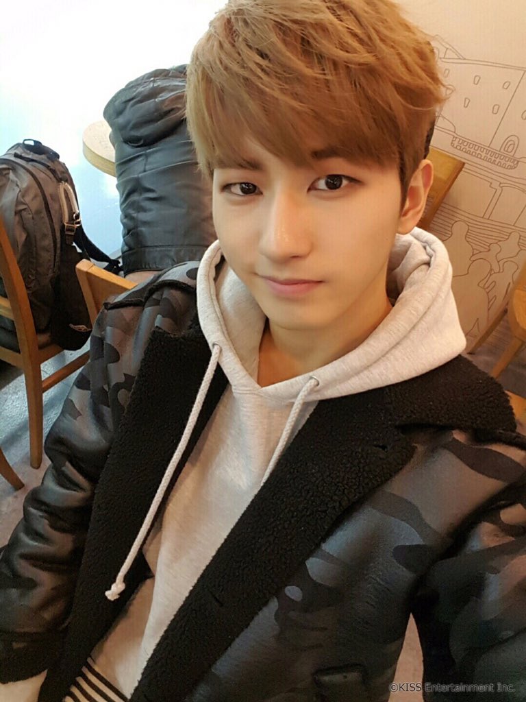 MAP6 JAPAN on Twitter: "皆さんお久しぶりです！ M.A.P6は韓国で練習をしながら忙しく過ごしています^^ そして…僕たちに会いたいときは毎週金曜日18時半から放送のV ...