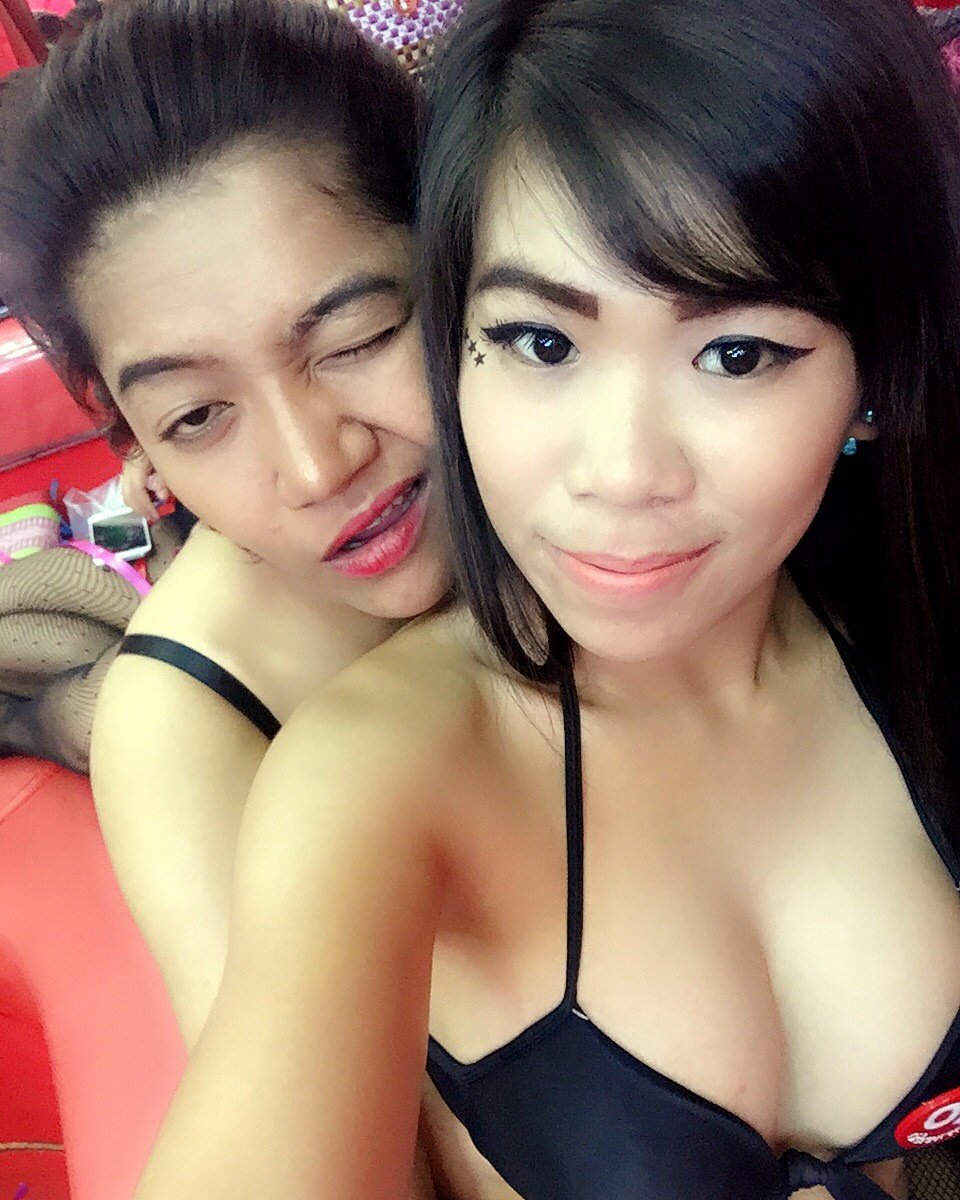 Annies Bangkok on Twitter: "16 and 10 saying good night. #4handsmassage #teenmasage # ...