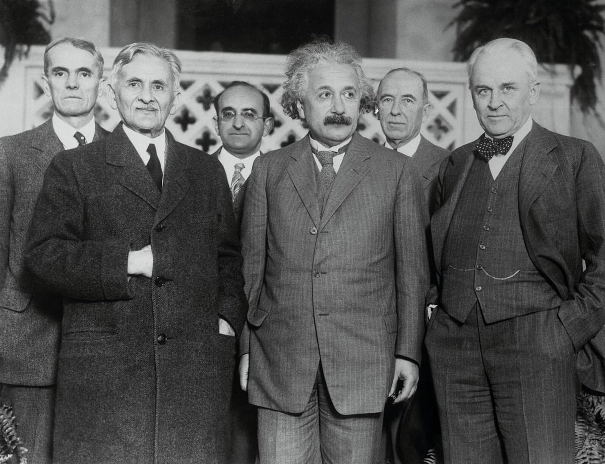 Albert Einstein Friends