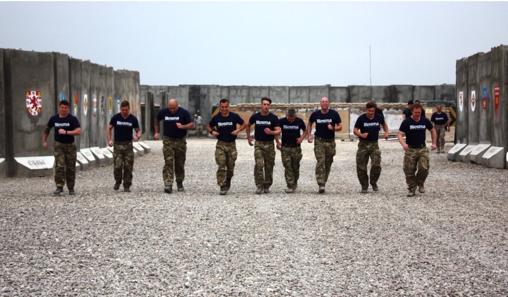 9 soldiers BritishArmy run during 24h in Besmayah-IRAQ CharityRun. Well ...