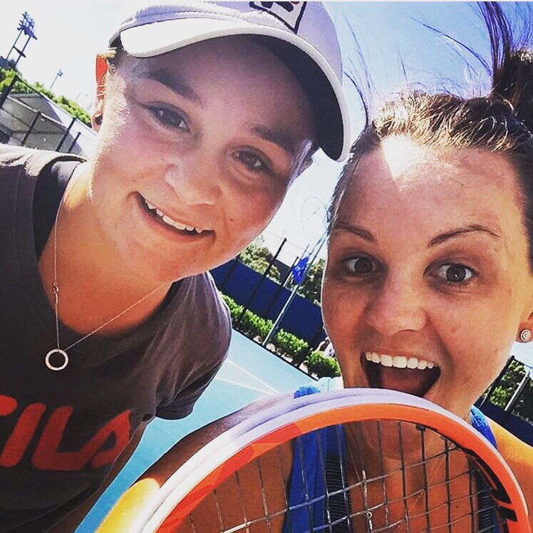 Jennifer Lingard's Instagram, Twitter & Facebook on IDCrawl