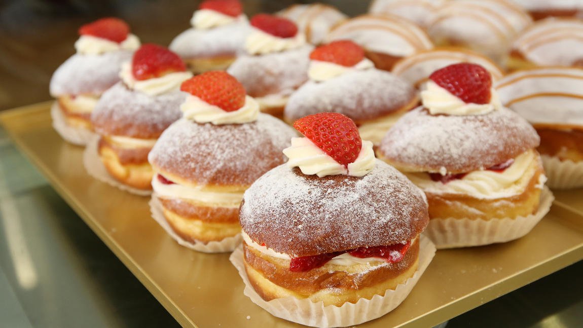 It's paczki day! (POONCH-key, PUNCH-key and PONCH-key are all ...