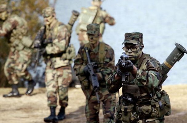 A badass Army Ranger reportedly took out a terrorist using nothing but ...