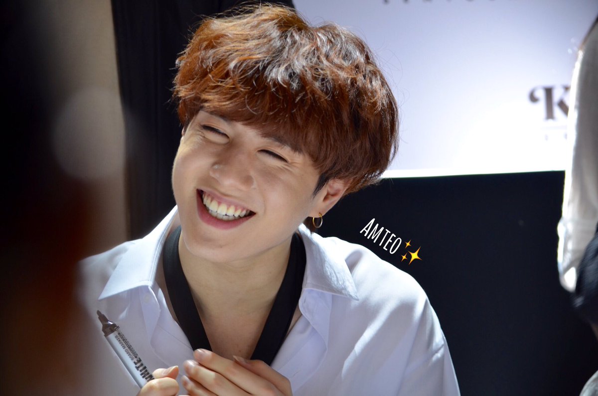 [Appreciation] GOT7's Yugyeom BIG smile - Celebrity Photos - OneHallyu