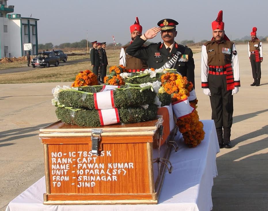 Indian Army: Indian Army paying tribute to martyr Captain Pawan Kumar ...