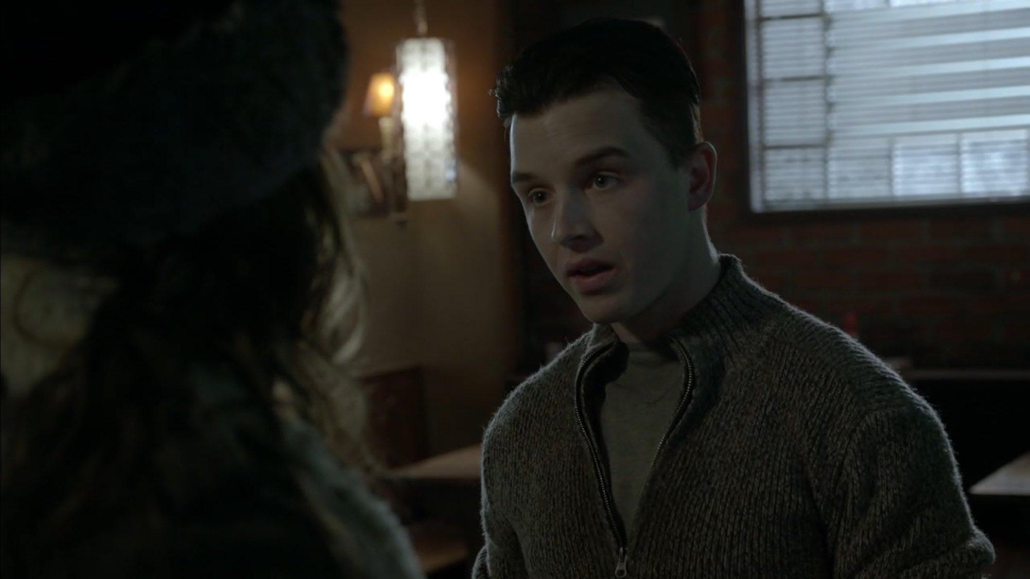 Mickey Milkovich Screencaps