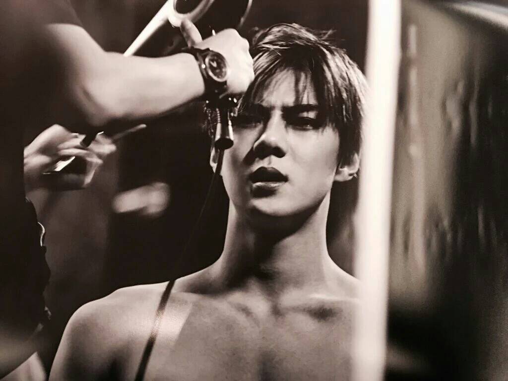 Exo Sehun Muscles