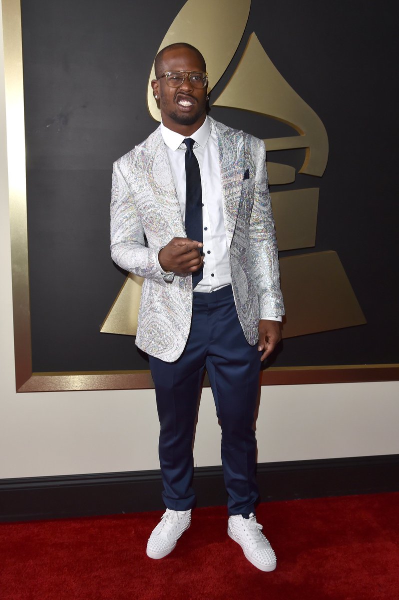 Von Miller breaks out bedazzled suit jacket for the Grammy Awards ...