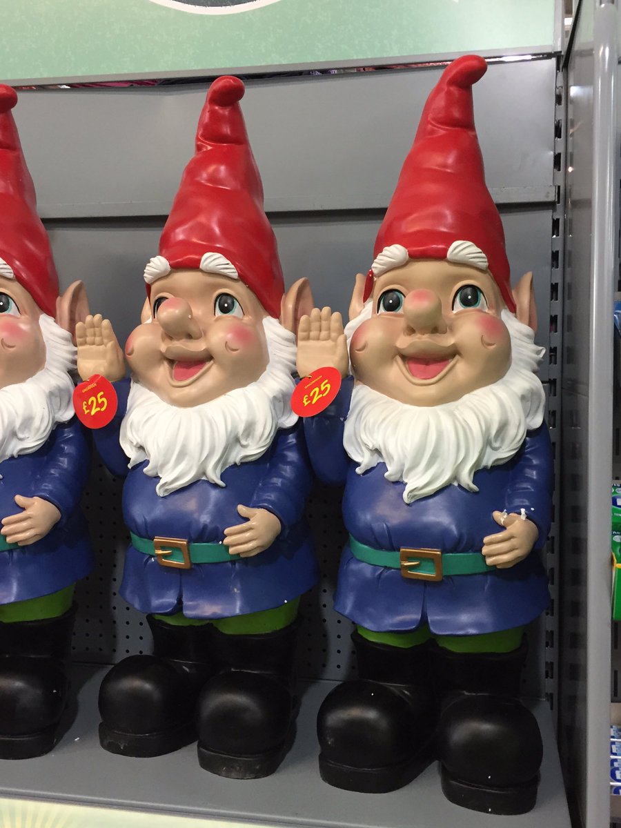 Giant Garden Gnome | Fasci Garden