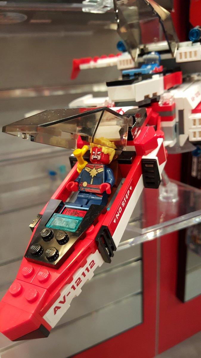 Potentially the greatest LEGO set ever? Thanos, CaptainMarvel, Hyperion ...