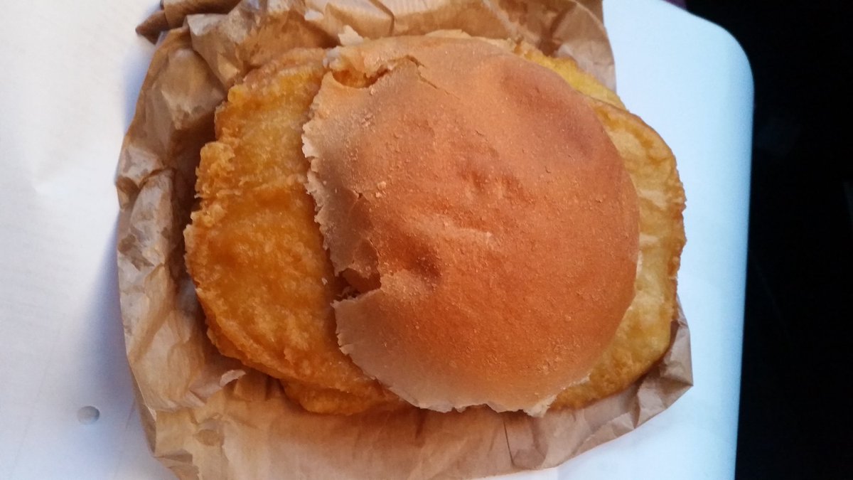 Everyone loves a fritter : r/ScottishPeopleTwitter