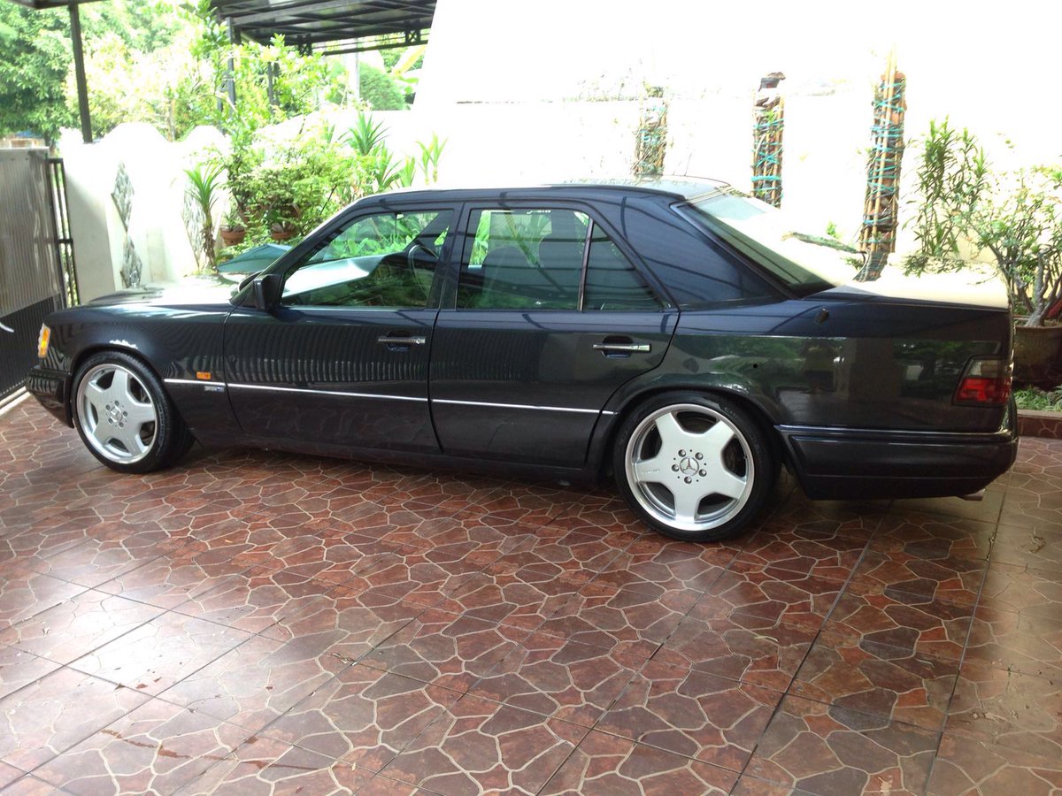 Koleksi Modifikasi Mobil Mercy E320 Masterpiece | Modifikasi Mobil