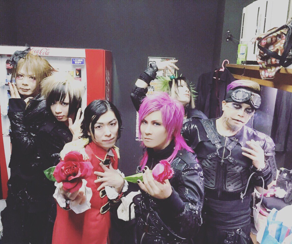 UCHUSENTAI:NOIZ 2016年楽屋ショットまとめ (2ページ目) - Togetter [トゥギャッター]